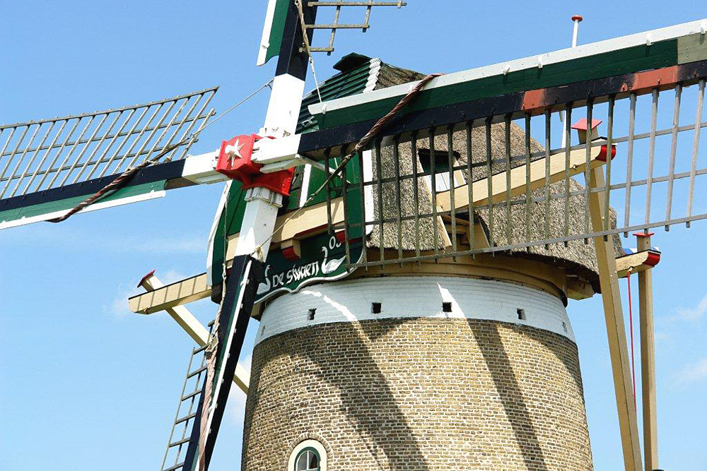 Molen De Swaen (vh. Windlust), Nieuw-Beijerland | Nederlandse Molendatabase